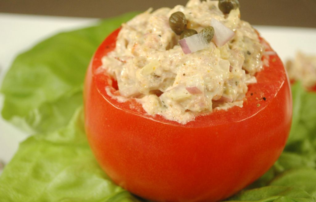 Tomates rellenos de crema de atún - Recetas de Cocina | MujerdeElite